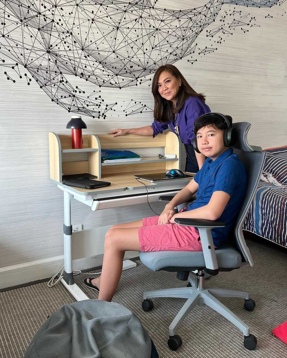 Totguard Ergonomic Study Table – Interior Source